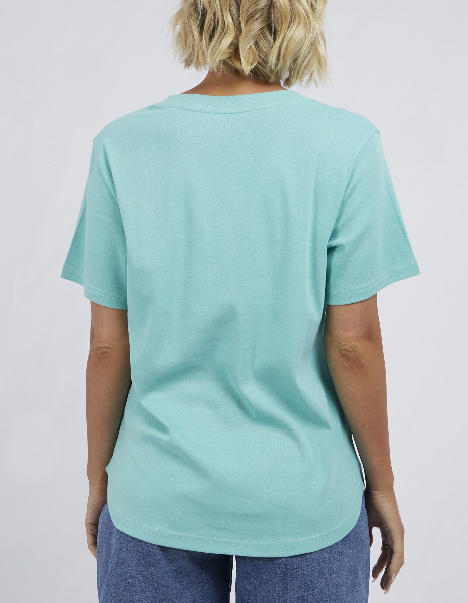 Foxwood CLASSIC VEE Tee - Tops : Diahann Boutique - Foxwood S22