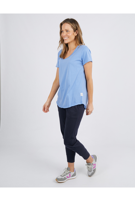 Elm FUNDAMENTAL VEE Tee - Tops : Diahann Boutique - Elm S22