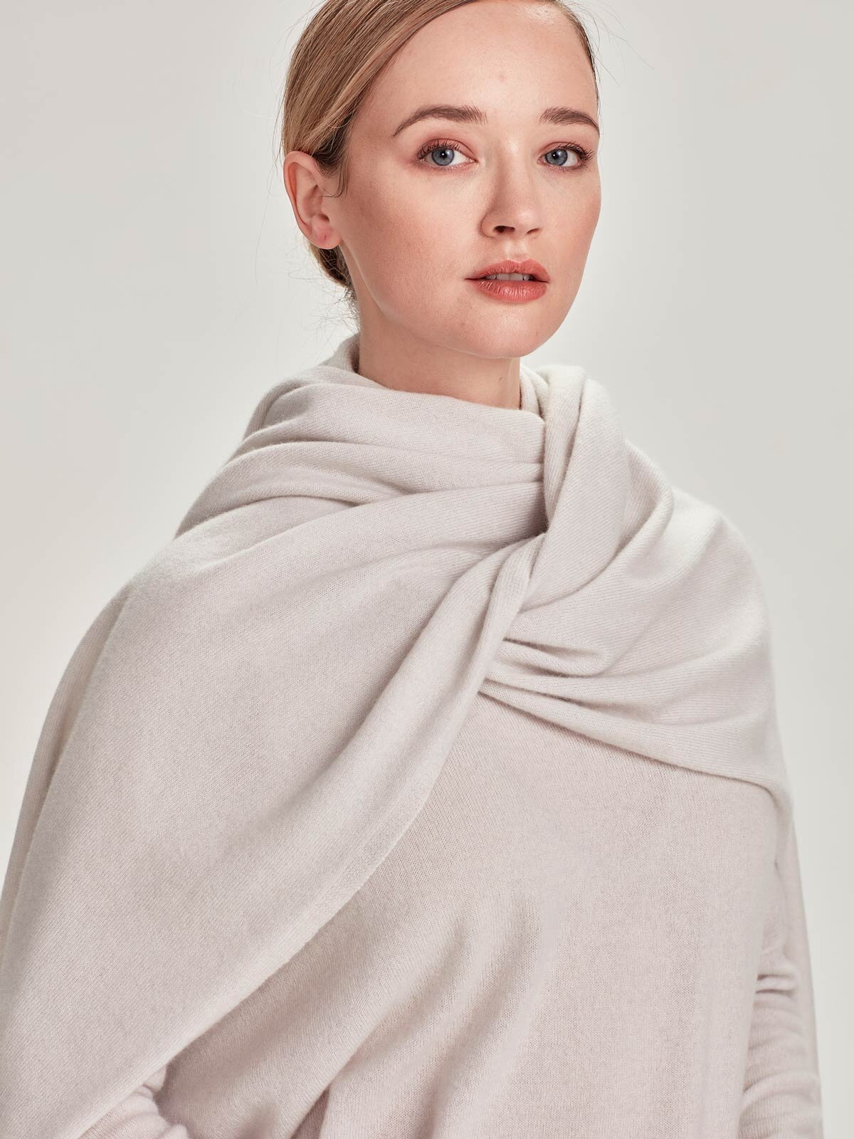 Caroline Sills CASHMERE Scarf - Accessories-Scarves : Diahann Boutique ...