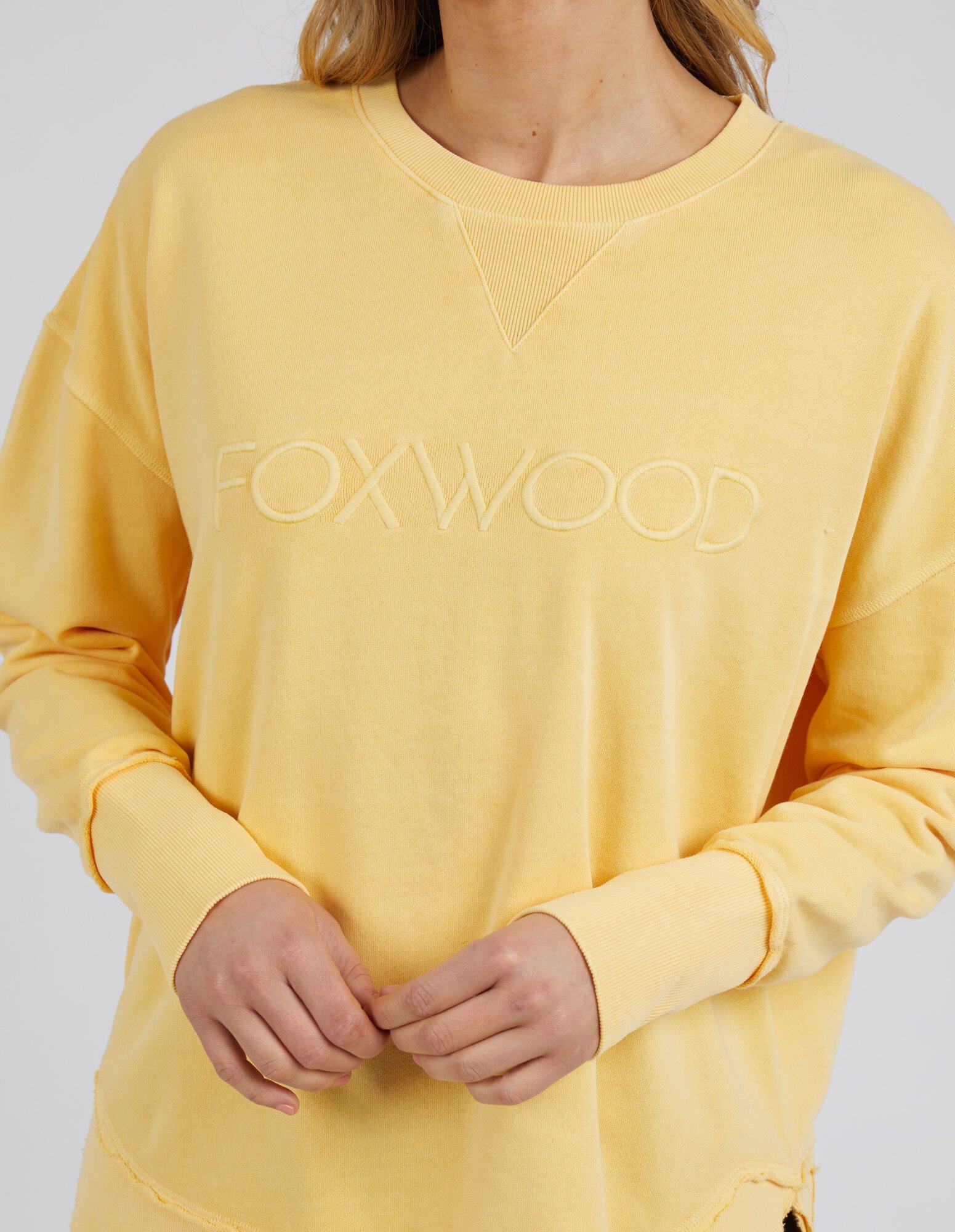 Foxwood SIMPLIFIED Crew - Tops : Diahann Boutique - Foxwood W23